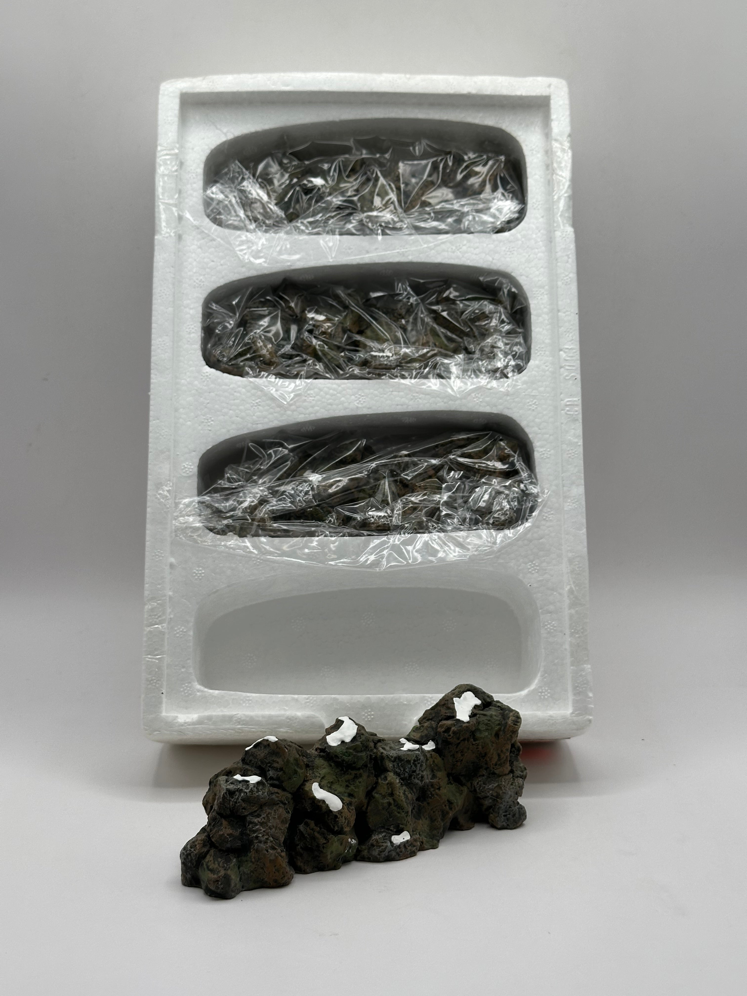 Department 56 - Village Craggy Cliff Extensions - Village Accessories ...